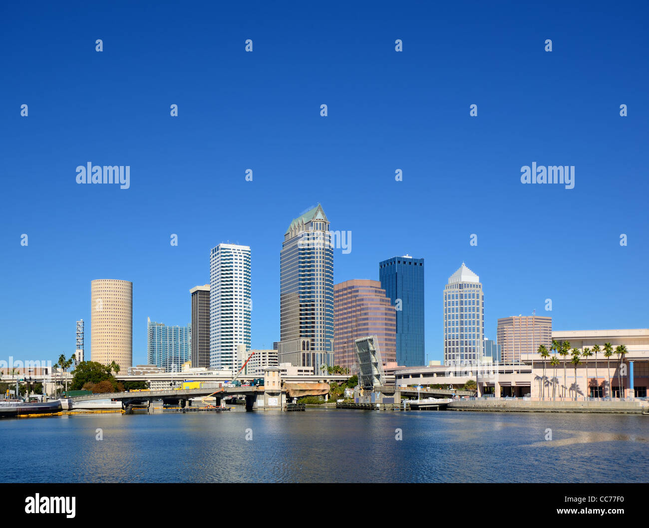 Tampa city center hi-res stock photography and images - Alamy