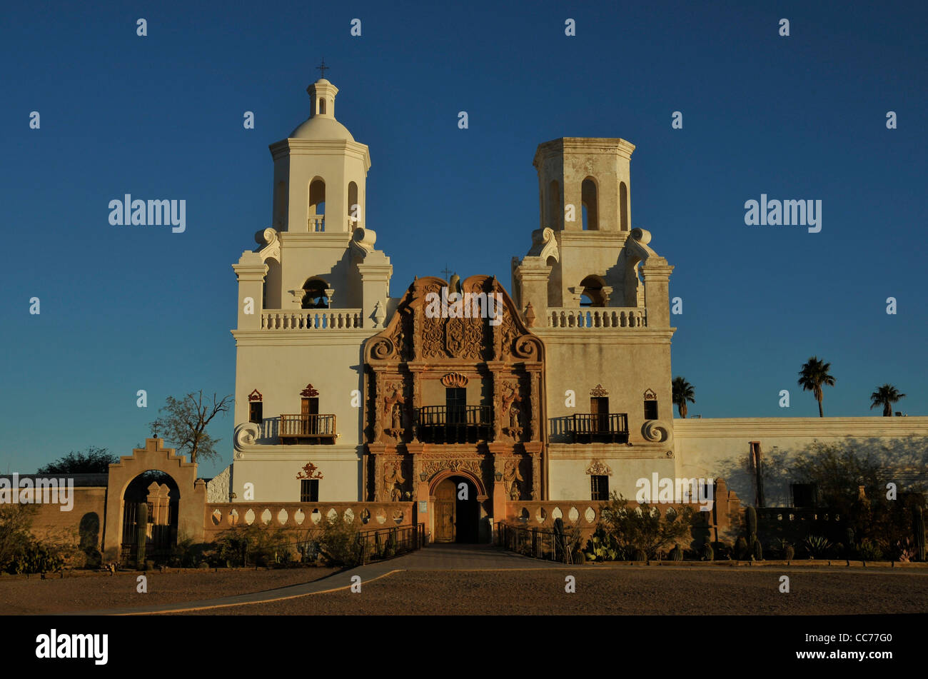 Spanish missions in arizona hi-res stock photography and images - Alamy