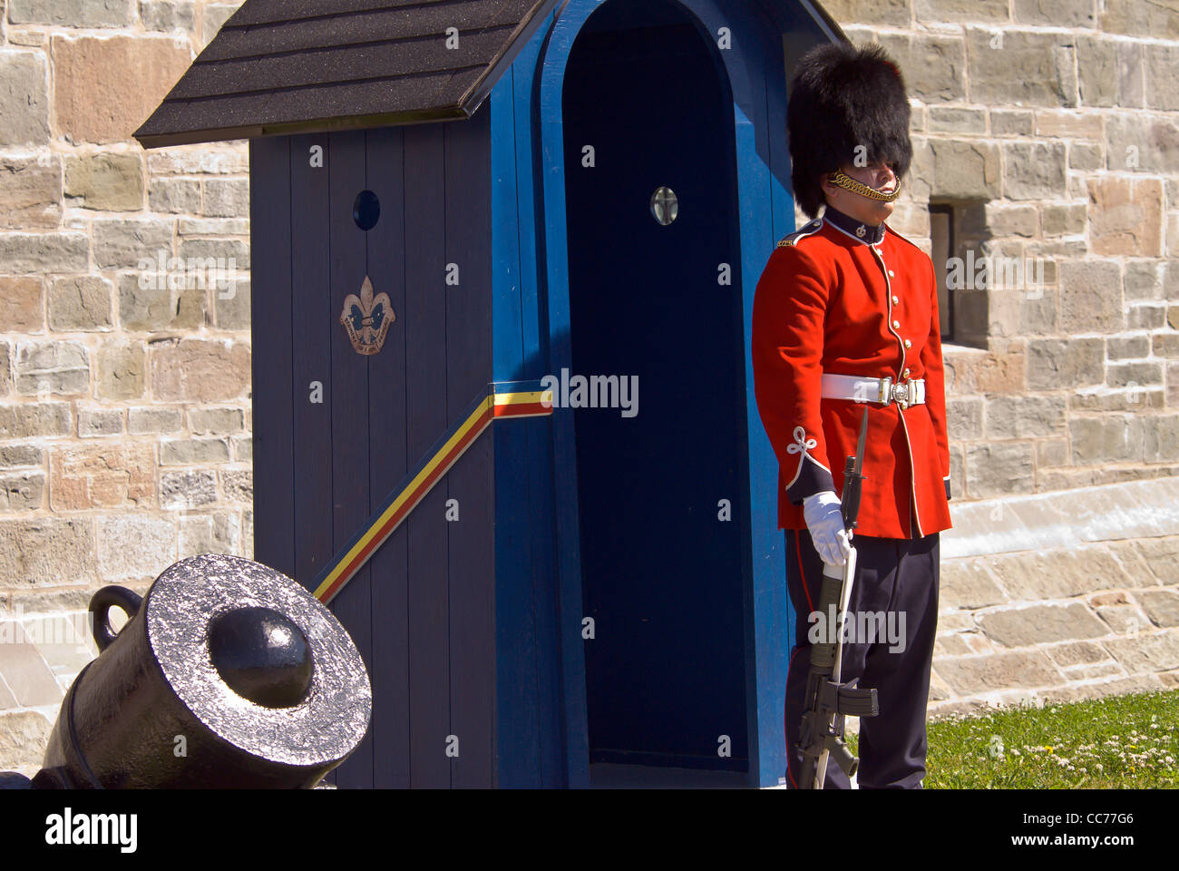 Coat military hi-res stock photography and images - Alamy