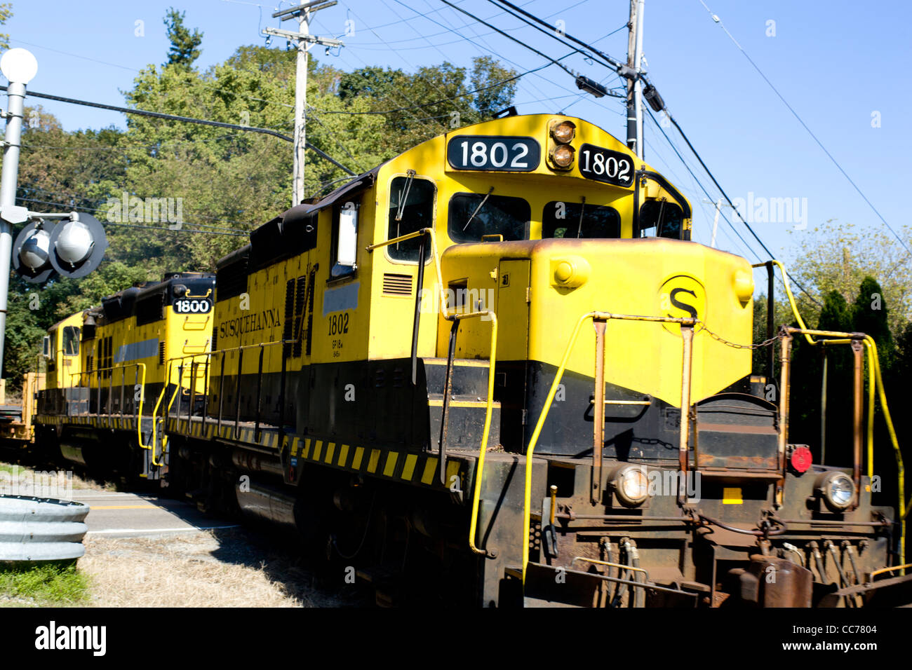 Train Locomotive Engine bright Yellow close up Stock Photo - Alamy