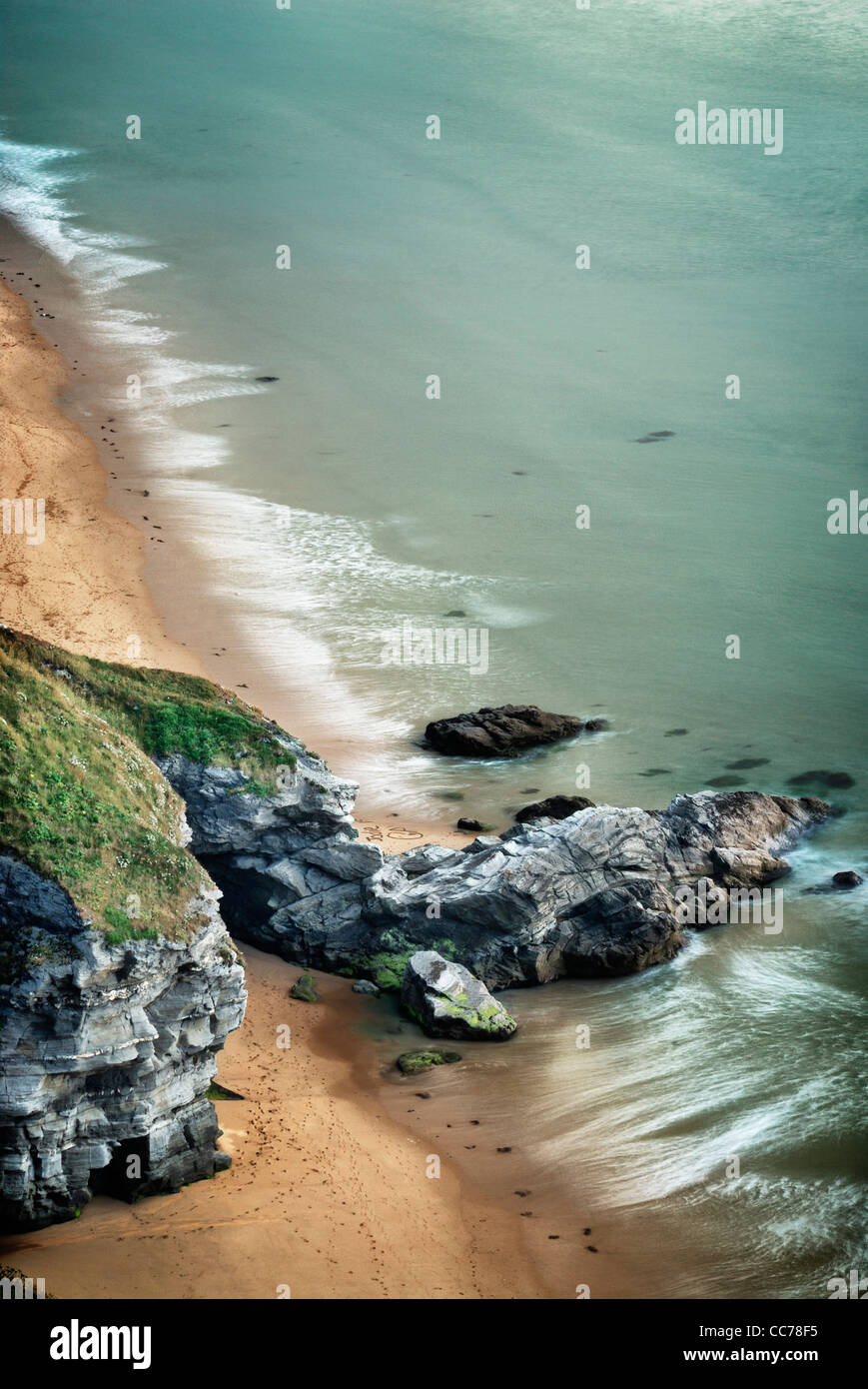 Tregurrian cornwall hi-res stock photography and images - Alamy