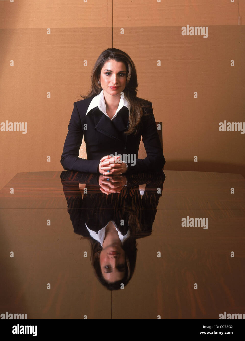 Queen rania jordan portrait hi-res stock photography and images - Alamy