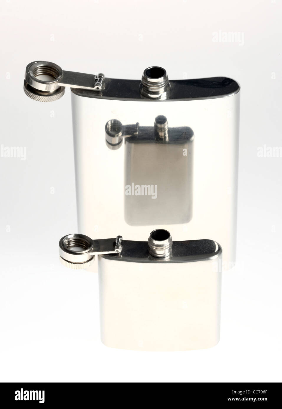 Hip flask hi-res stock photography and images - Alamy