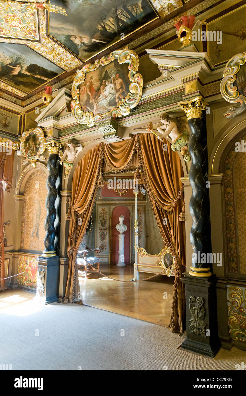 Palace burgk hi-res stock photography and images - Alamy