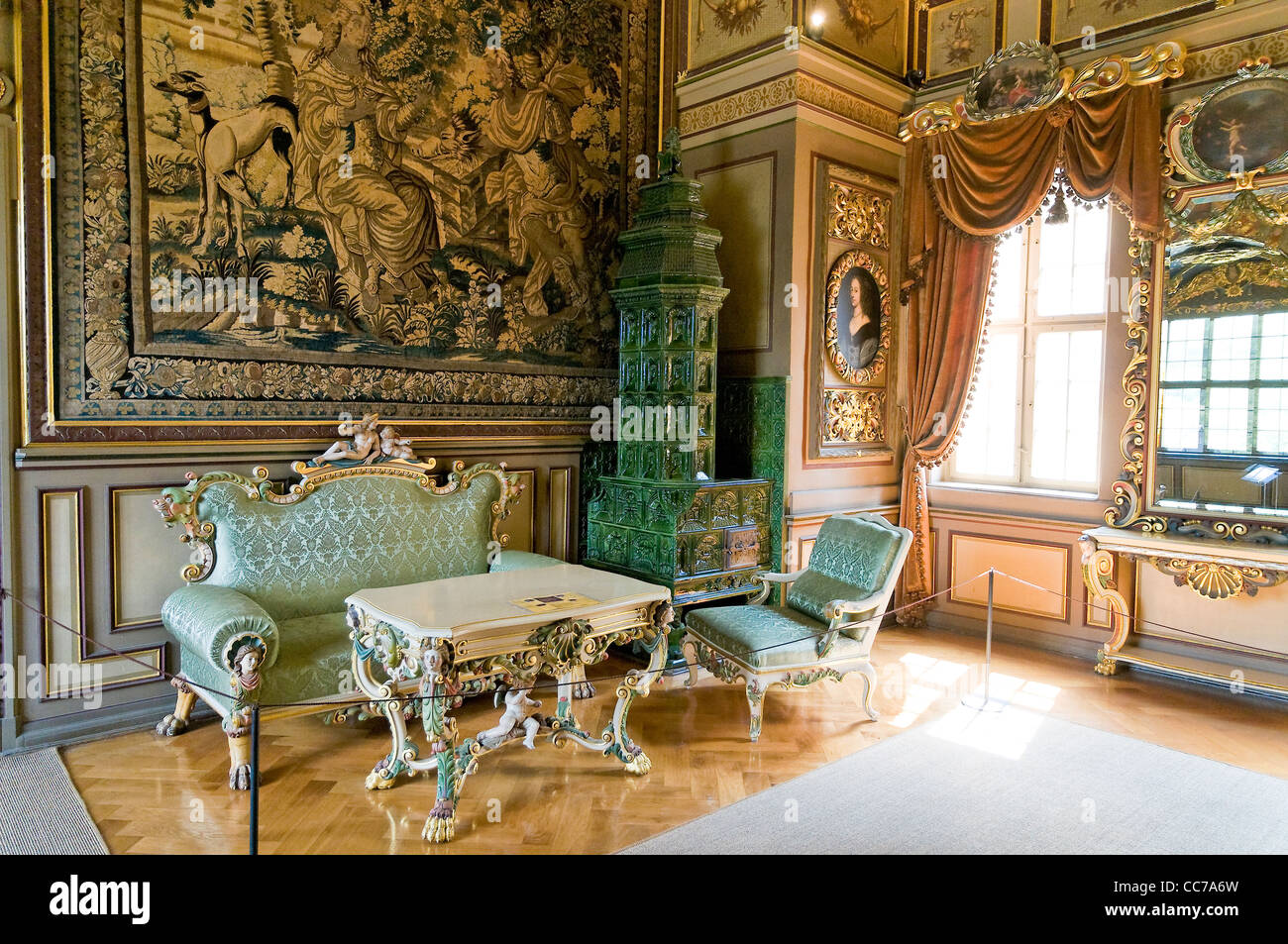 Palace burgk hi-res stock photography and images - Alamy