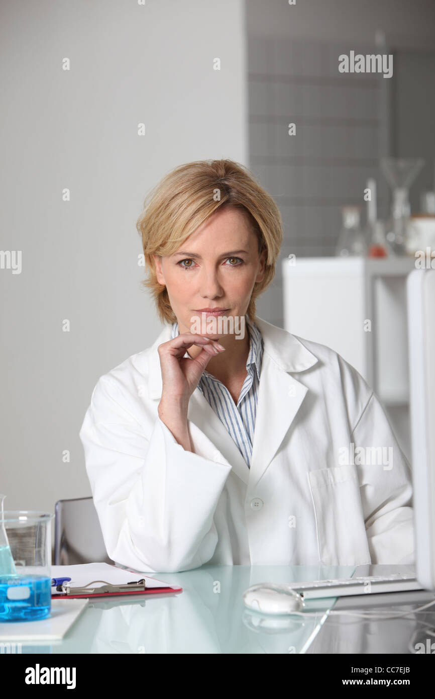 Progress scientist hi-res stock photography and images - Alamy