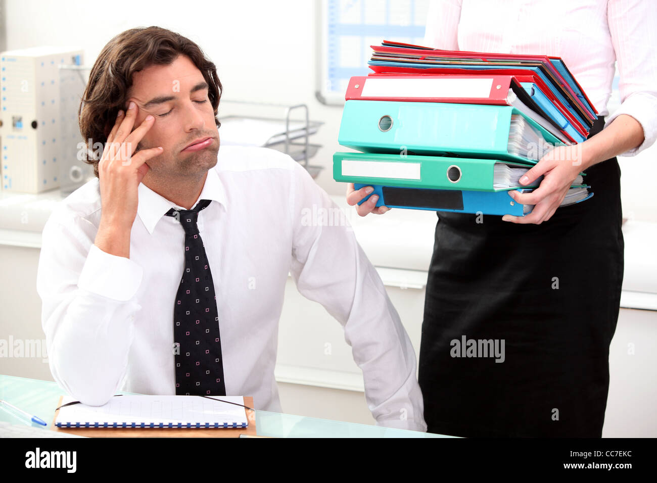 Load binders hi-res stock photography and images - Alamy