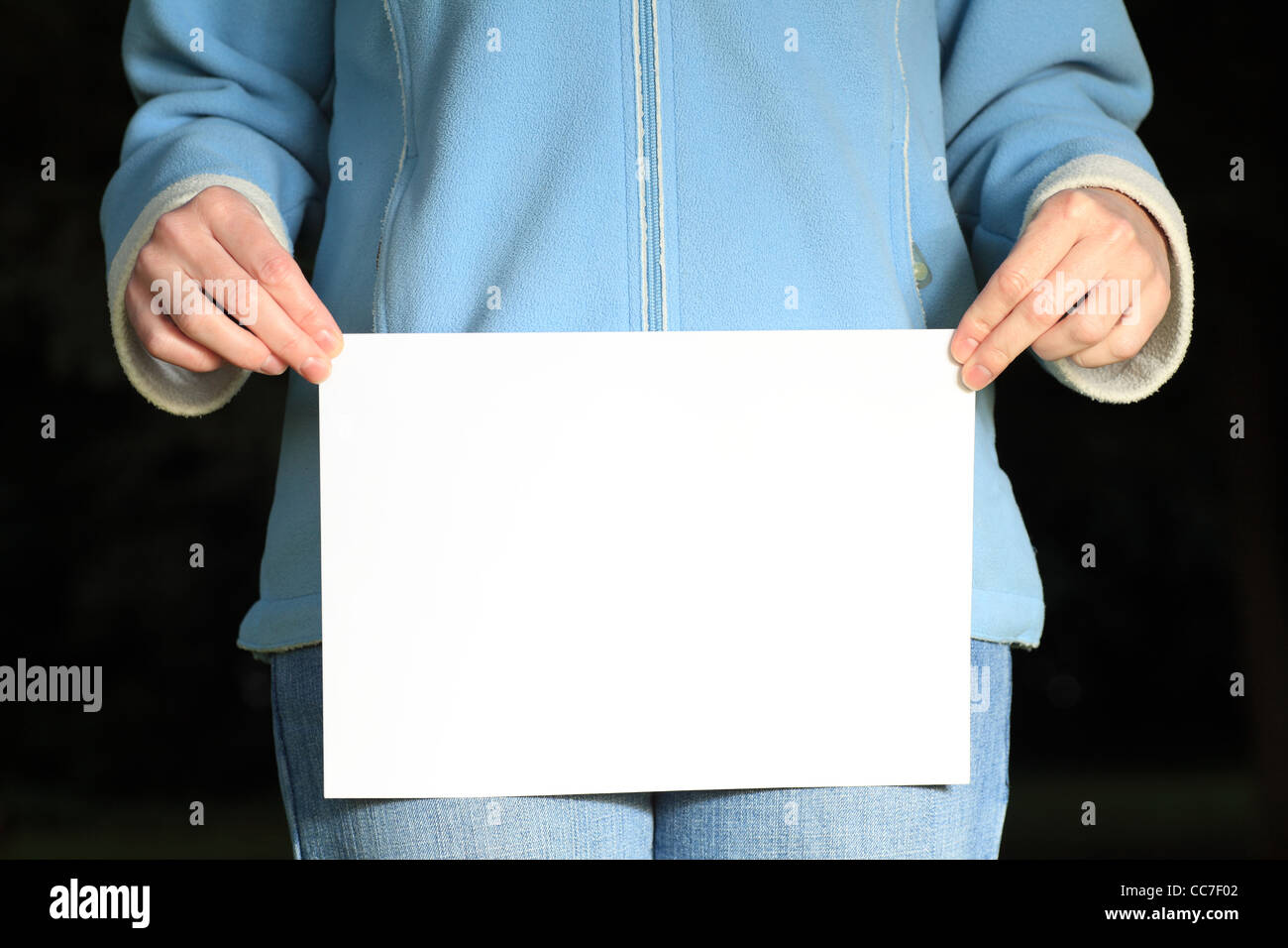 woman with blank paper outdoor Stock Photo - Alamy