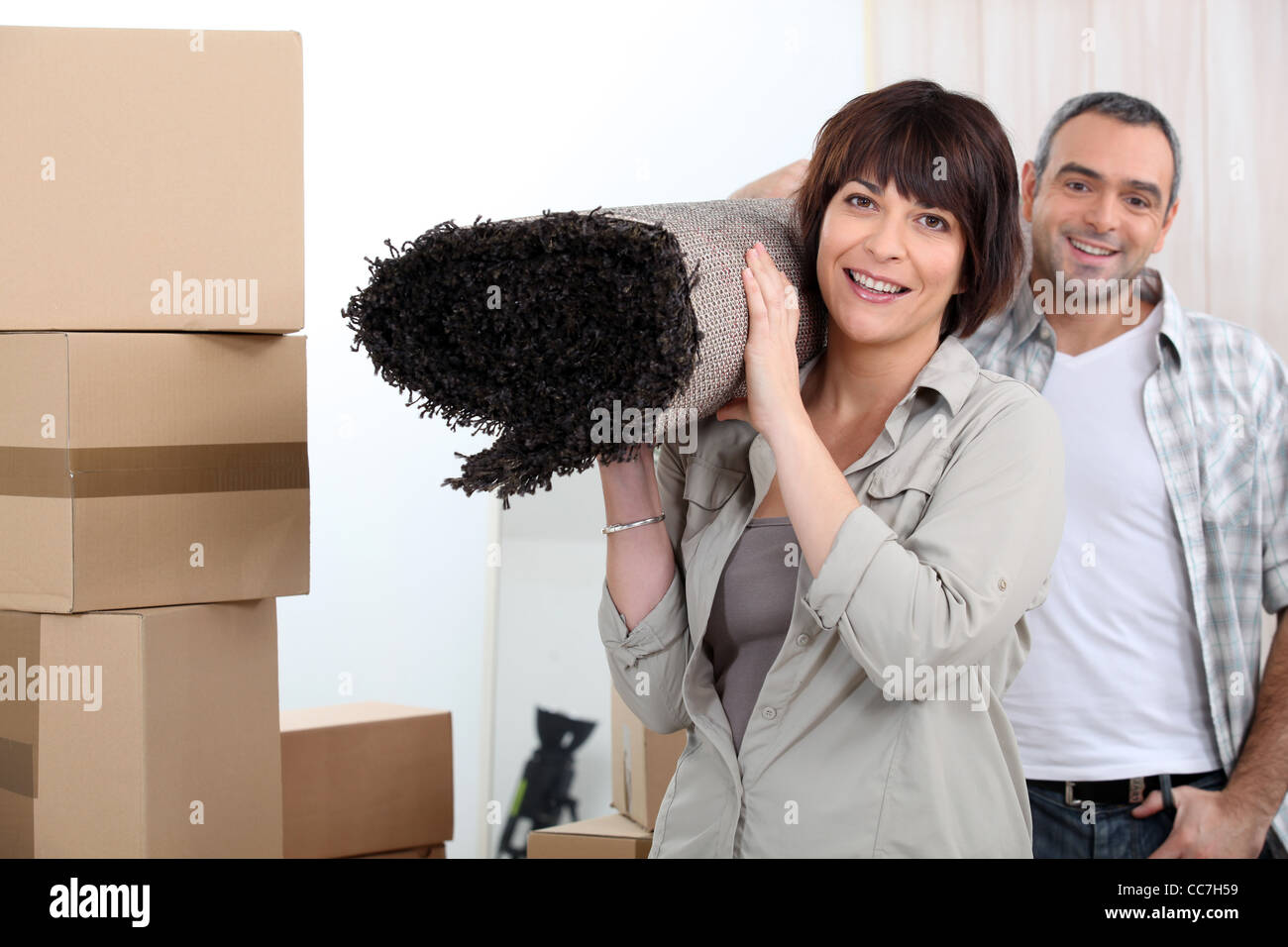 Couple moving out Stock Photo - Alamy