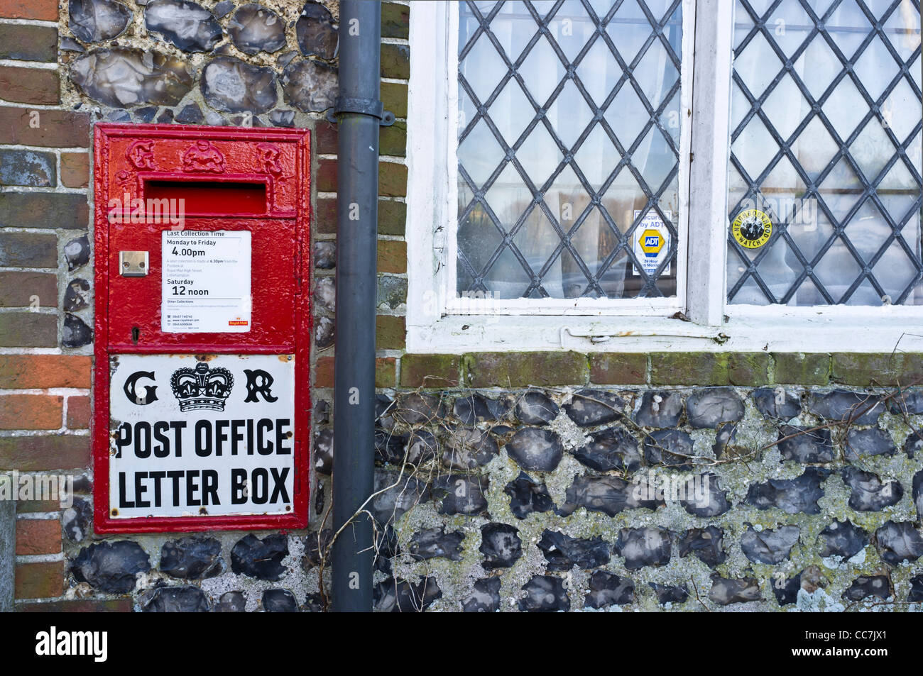Post office letter box hi-res stock photography and images - Alamy