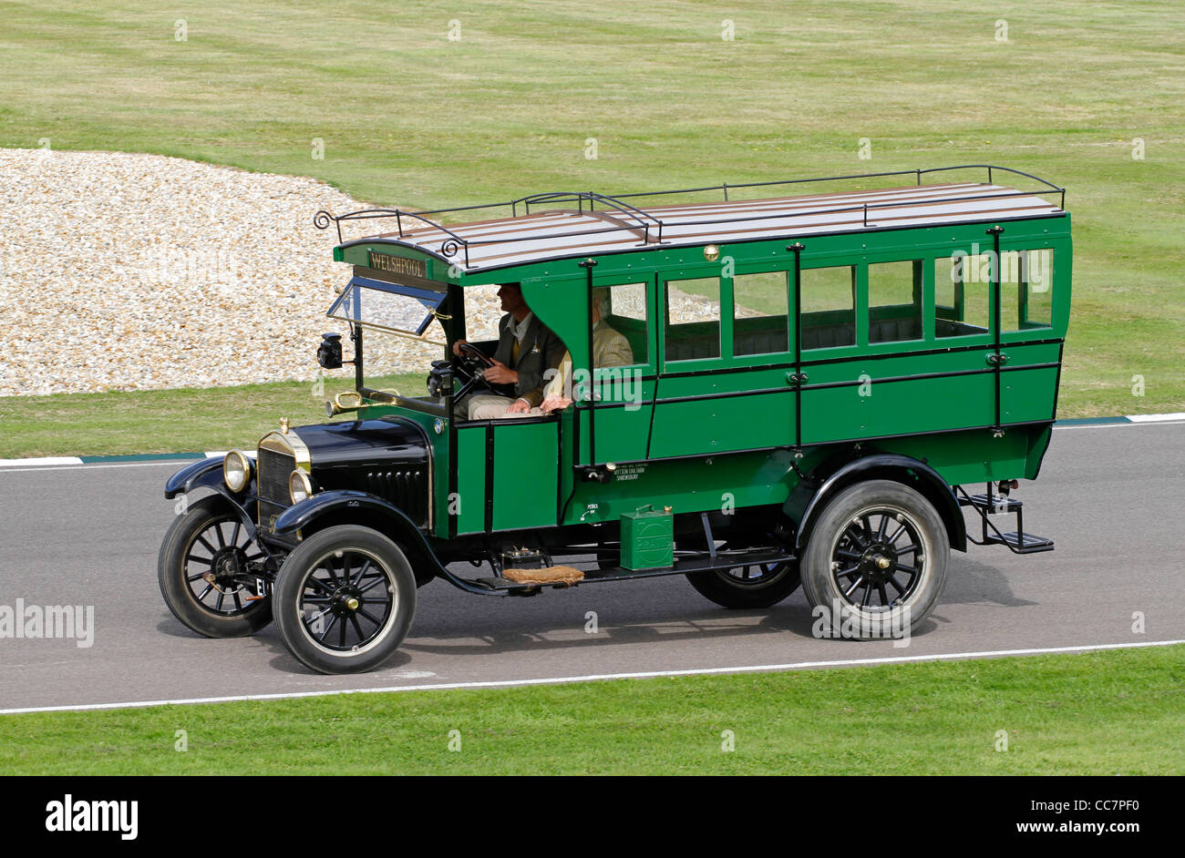 Bus transport 1920s hi-res stock photography and images - Alamy