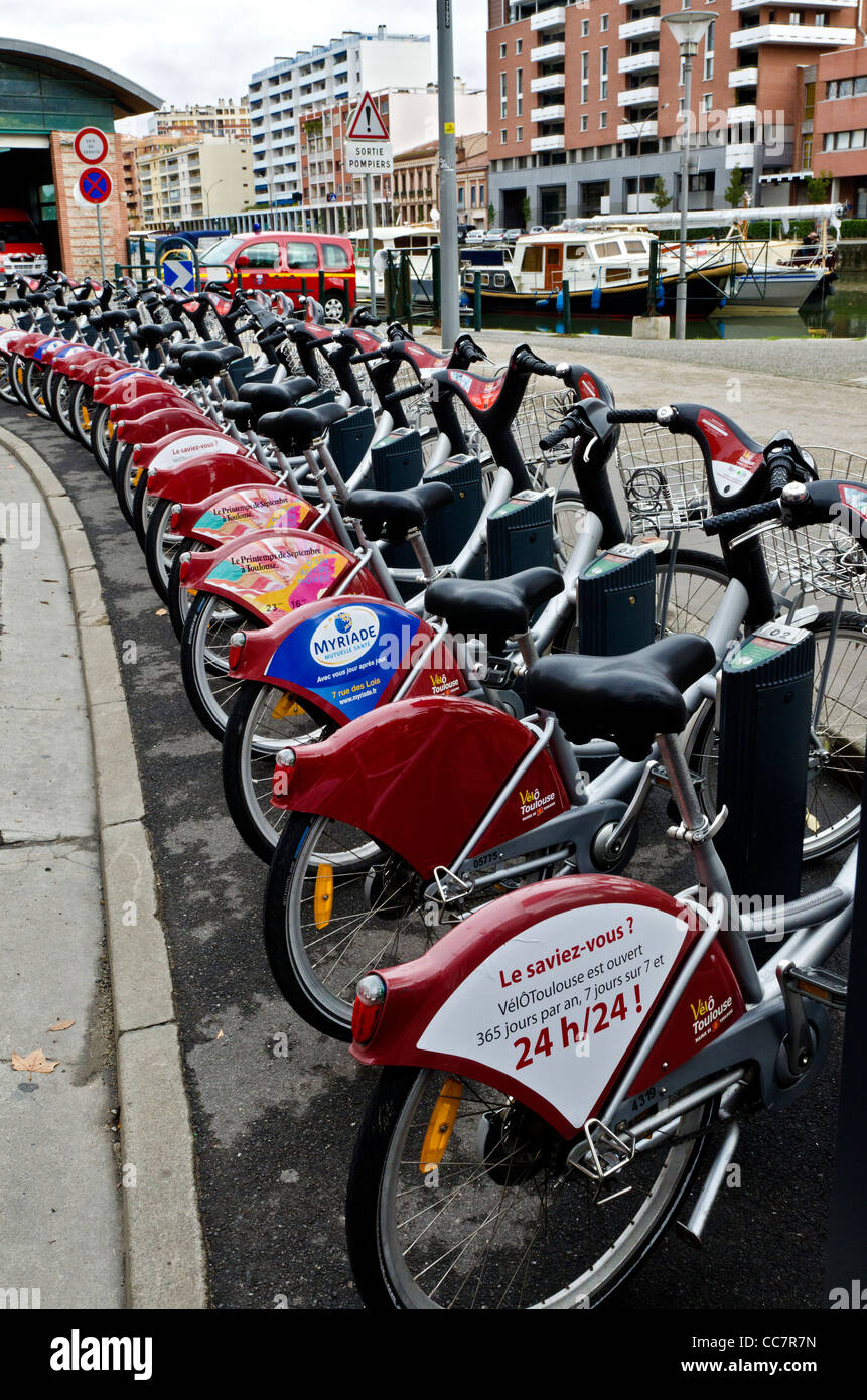 France toulouse city cycle hi-res stock photography and images - Alamy