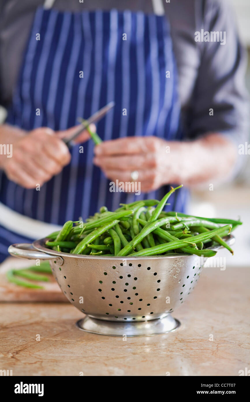 Trim vegetables for cooking hi-res stock photography and images - Alamy