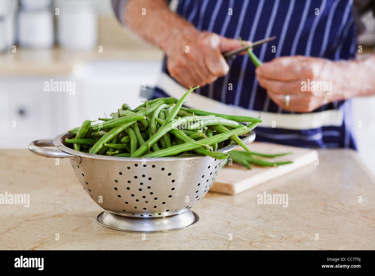 Trim vegetables for cooking hi-res stock photography and images - Alamy