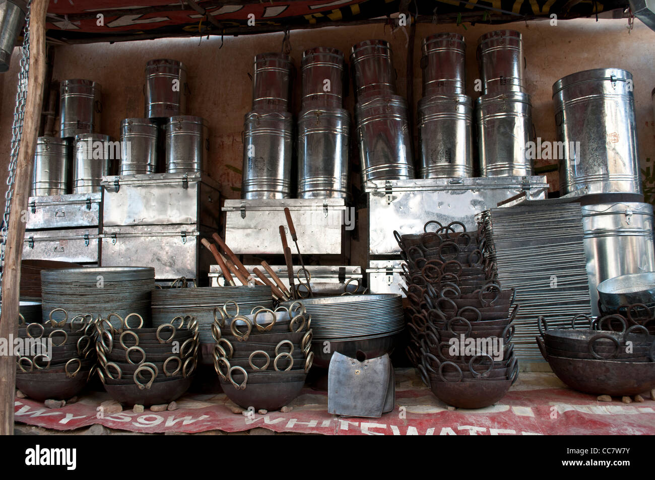 Indian pans hi-res stock photography and images - Alamy