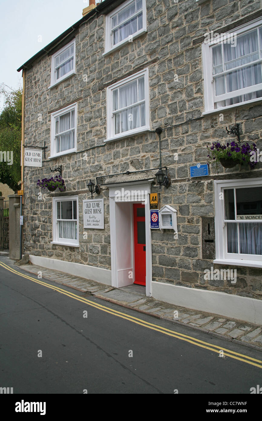 Old english post box hi-res stock photography and images - Alamy