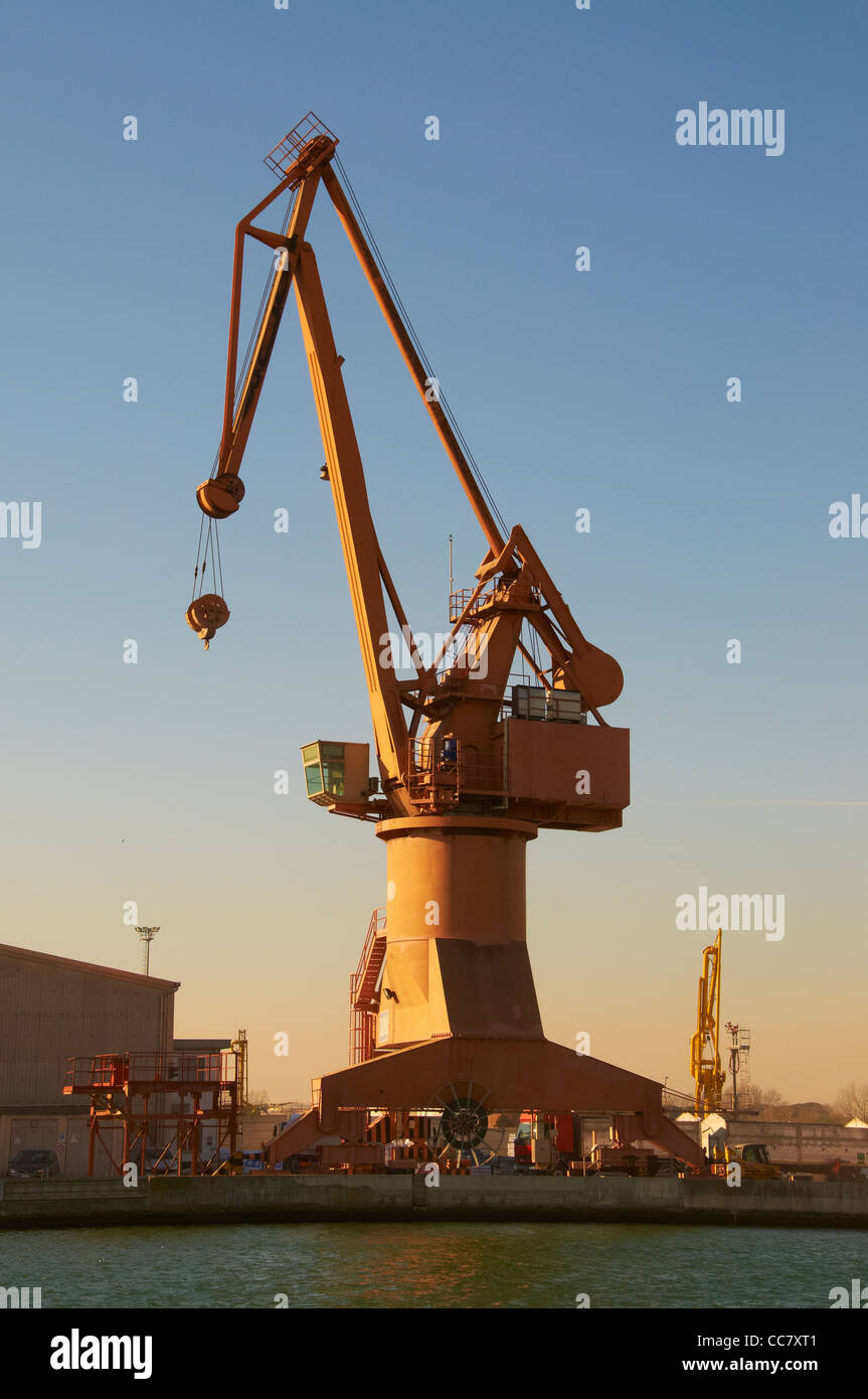 Bulk cargo loading hi-res stock photography and images - Alamy