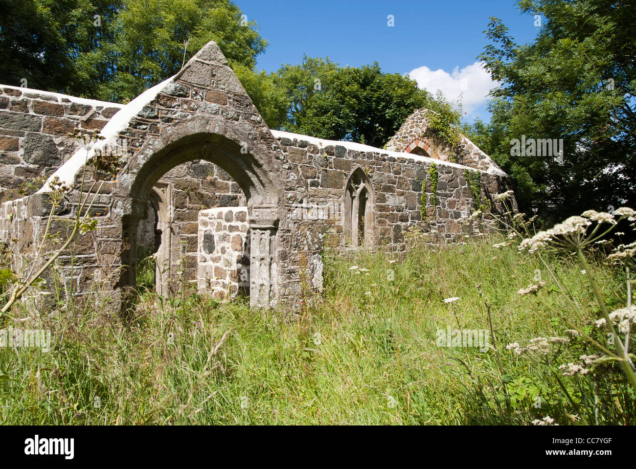 Overgrown window church hi-res stock photography and images - Alamy