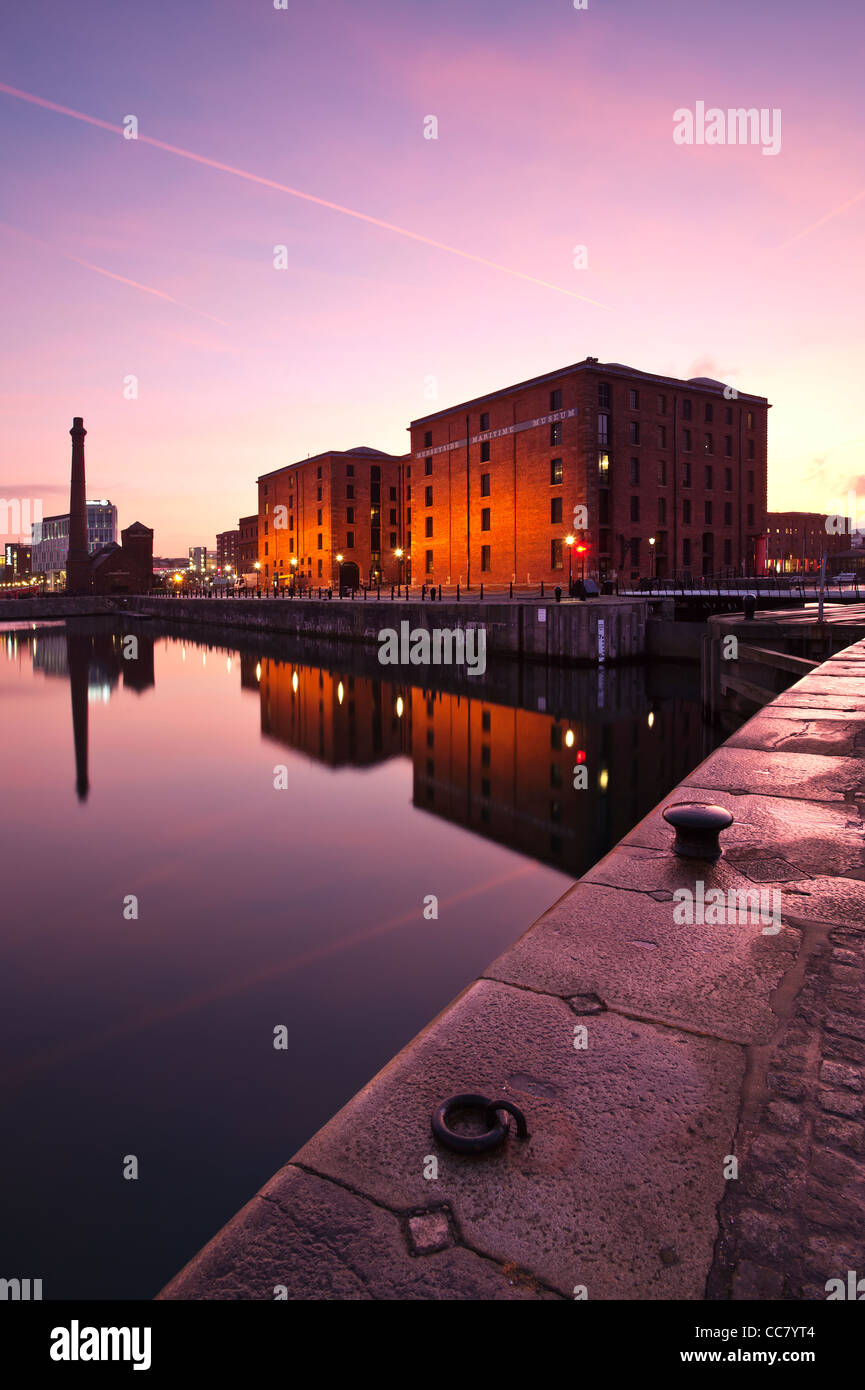 Merseyside maritime museum hi-res stock photography and images - Alamy