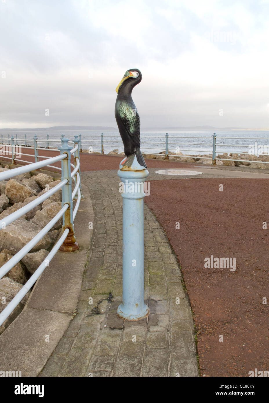 Morecambe Lancashire with a bird sculpture Stock Photo - Alamy