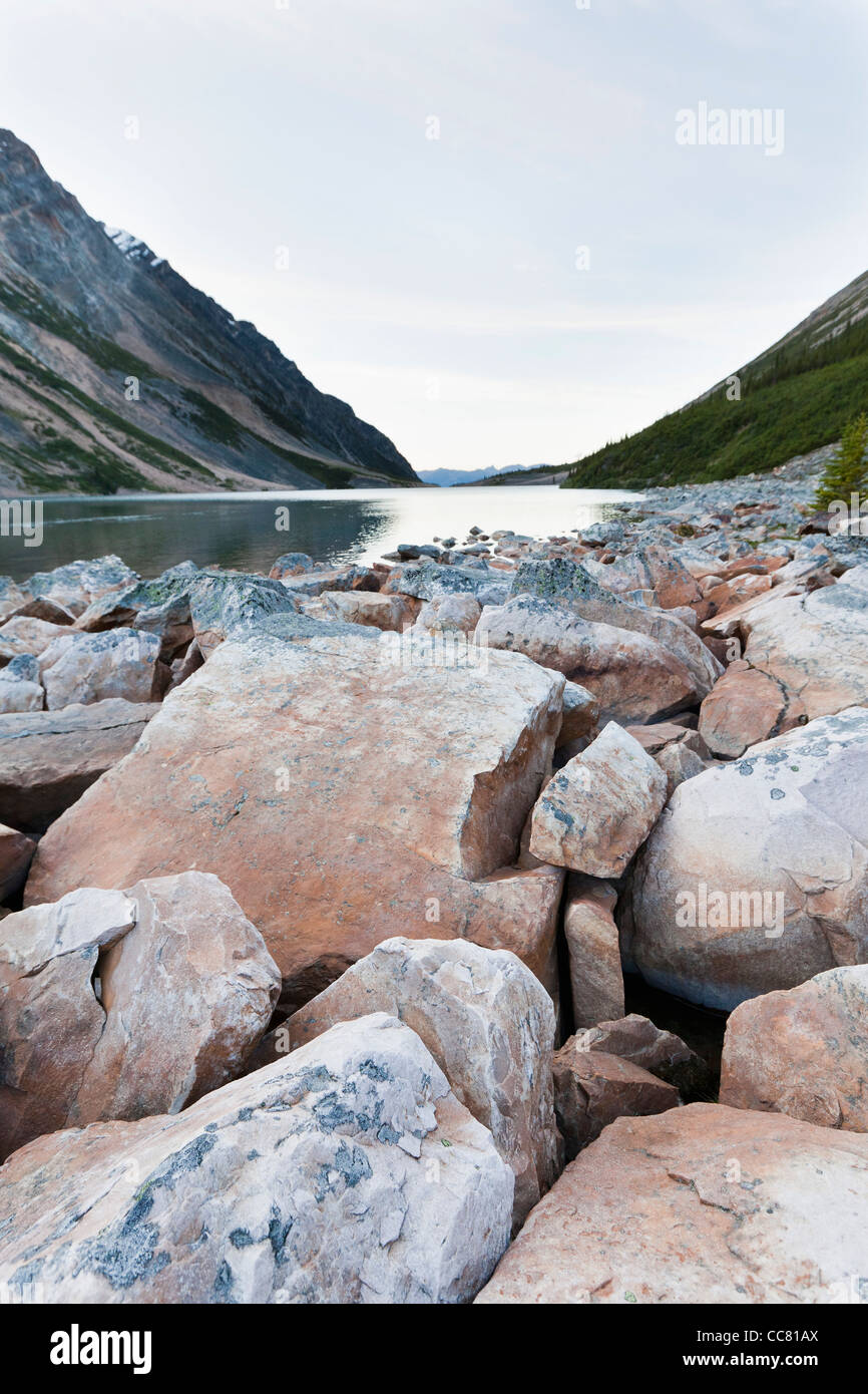 Geraldine Lakes, Jasper National Park, Alberta, Canada Stock Photo - Alamy