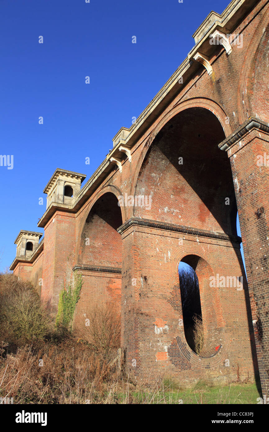 Ouse Valley Viaduct (Balcombe Viaduct) over the River Ouse on the ...