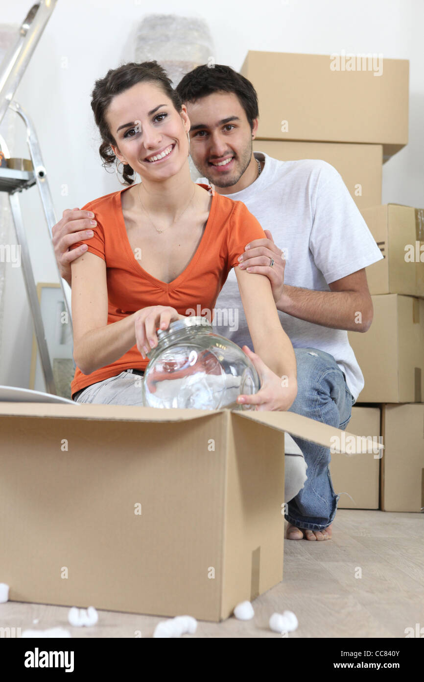 To pack fragile items hi-res stock photography and images - Alamy