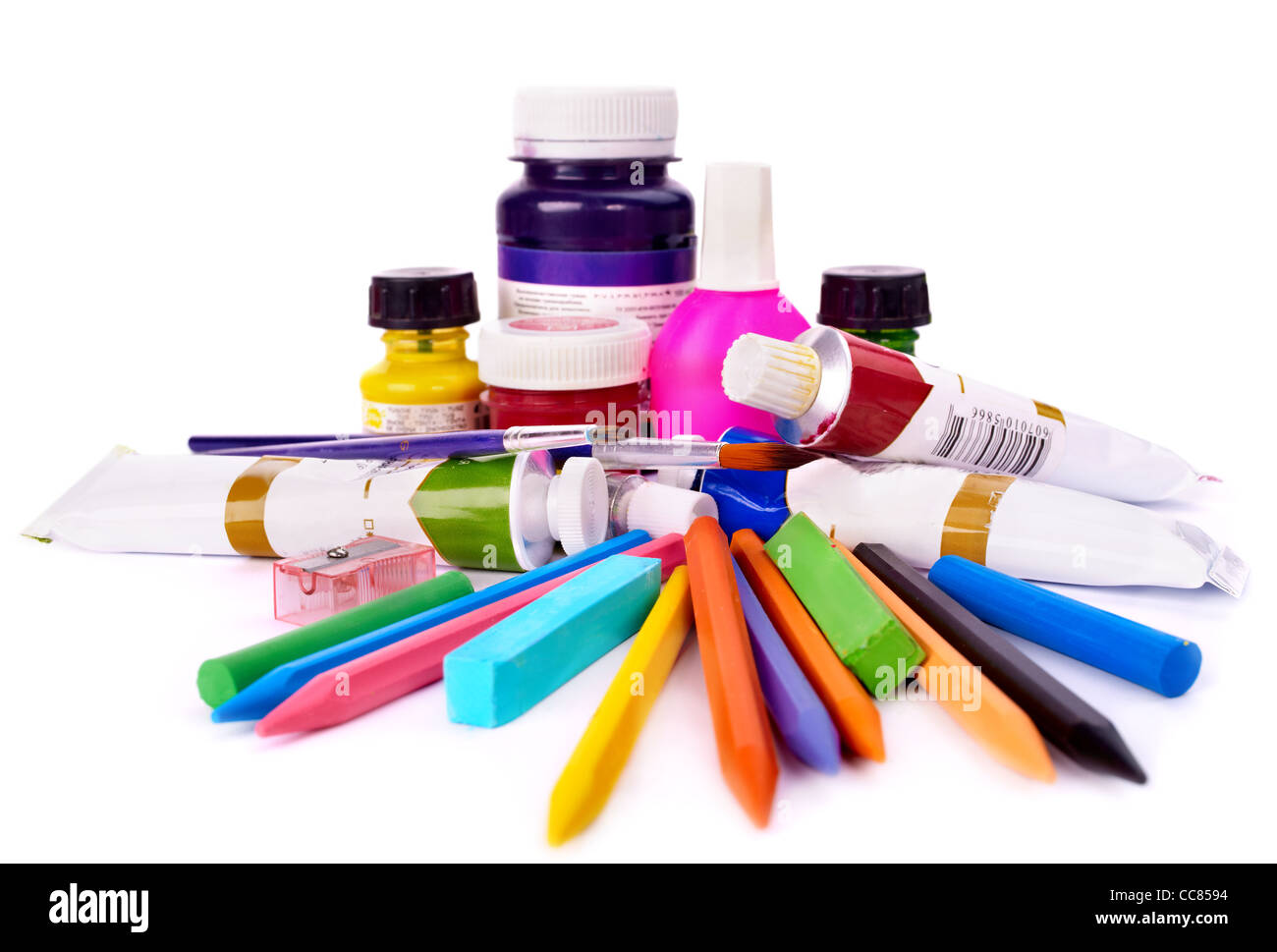 Art utensils isolated on white Stock Photo - Alamy