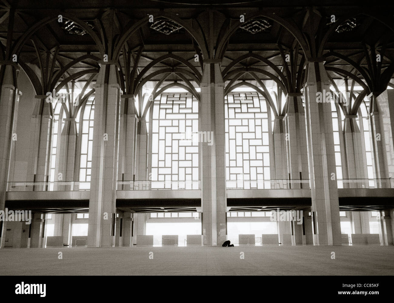 Southeast asian mosque interior hi-res stock photography and images - Alamy