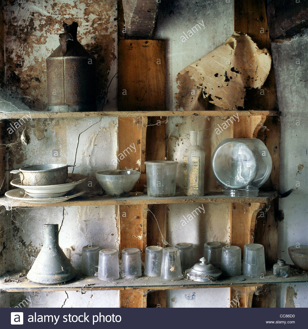 Old Household Items Stock Photos & Old Household Items Stock Images - Alamy