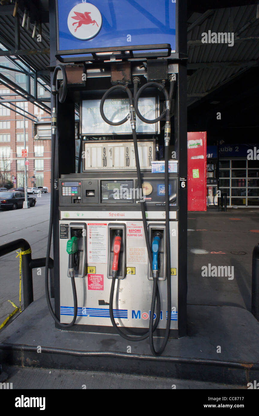 Exxon gas station pumps hi-res stock photography and images - Alamy