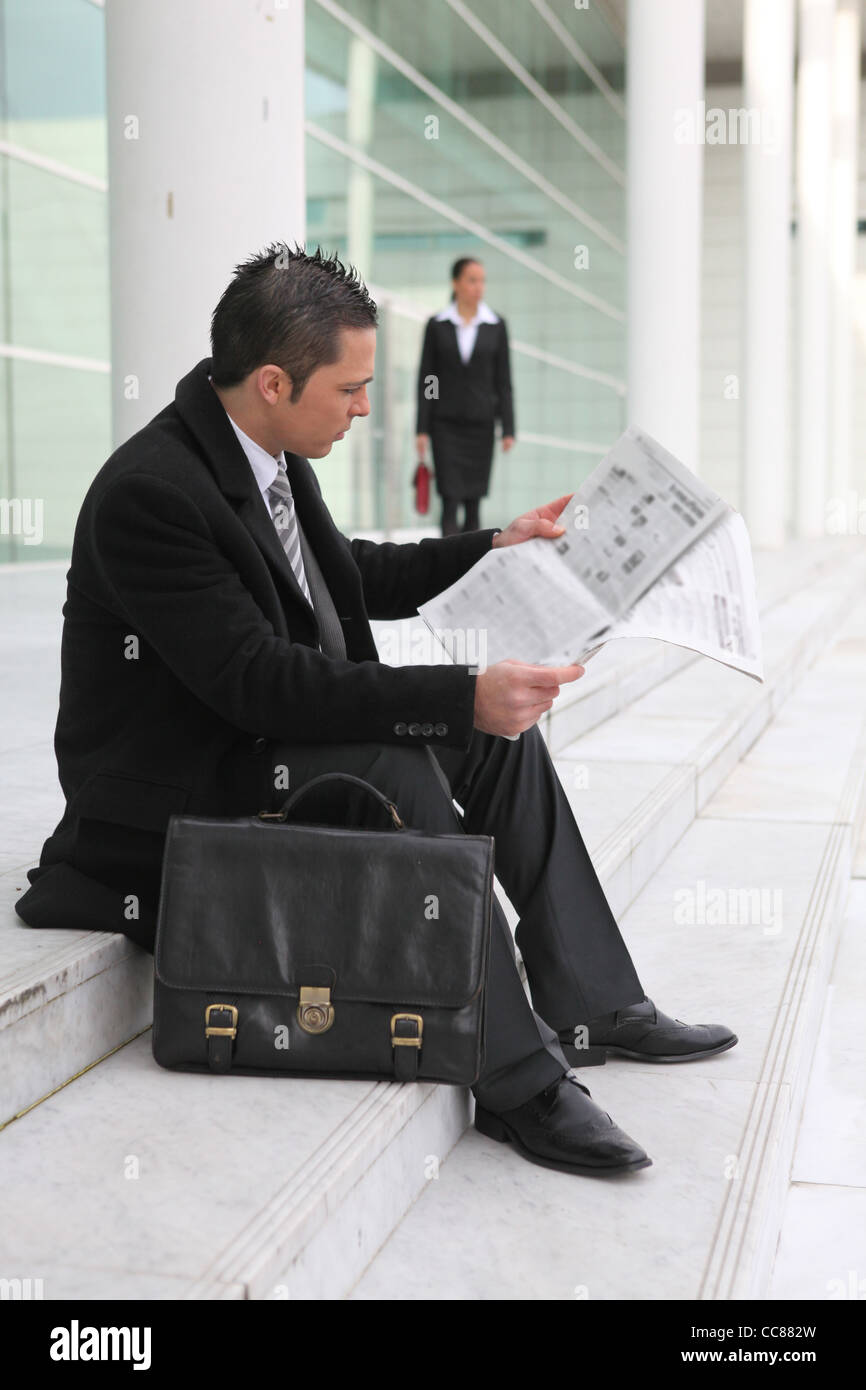 Reading ads hi-res stock photography and images - Alamy