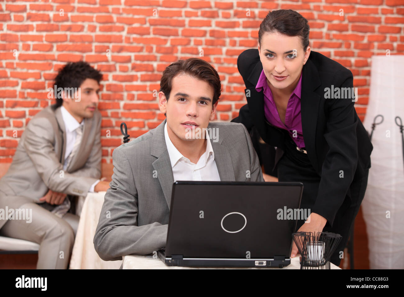 Grey hair workers group hi-res stock photography and images - Alamy