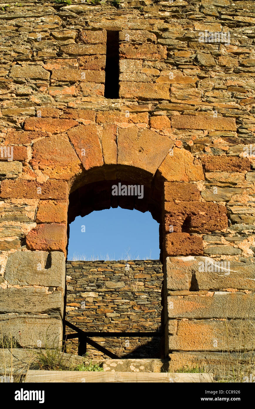 Castle of Torrenovaes. Quiroga, Galicia, Spain Stock Photo - Alamy