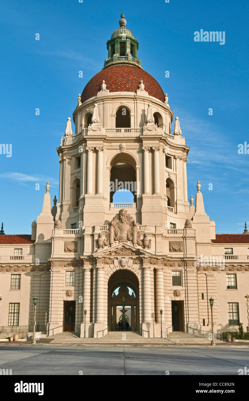 The beautiful Pasadena City Hall Stock Photo - Alamy