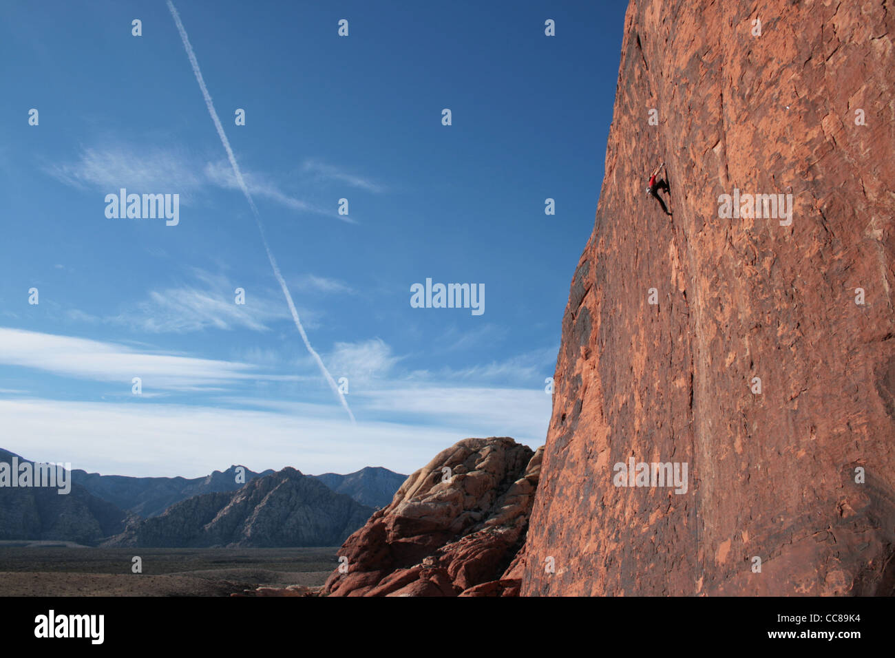 Tall man in red hi-res stock photography and images - Alamy