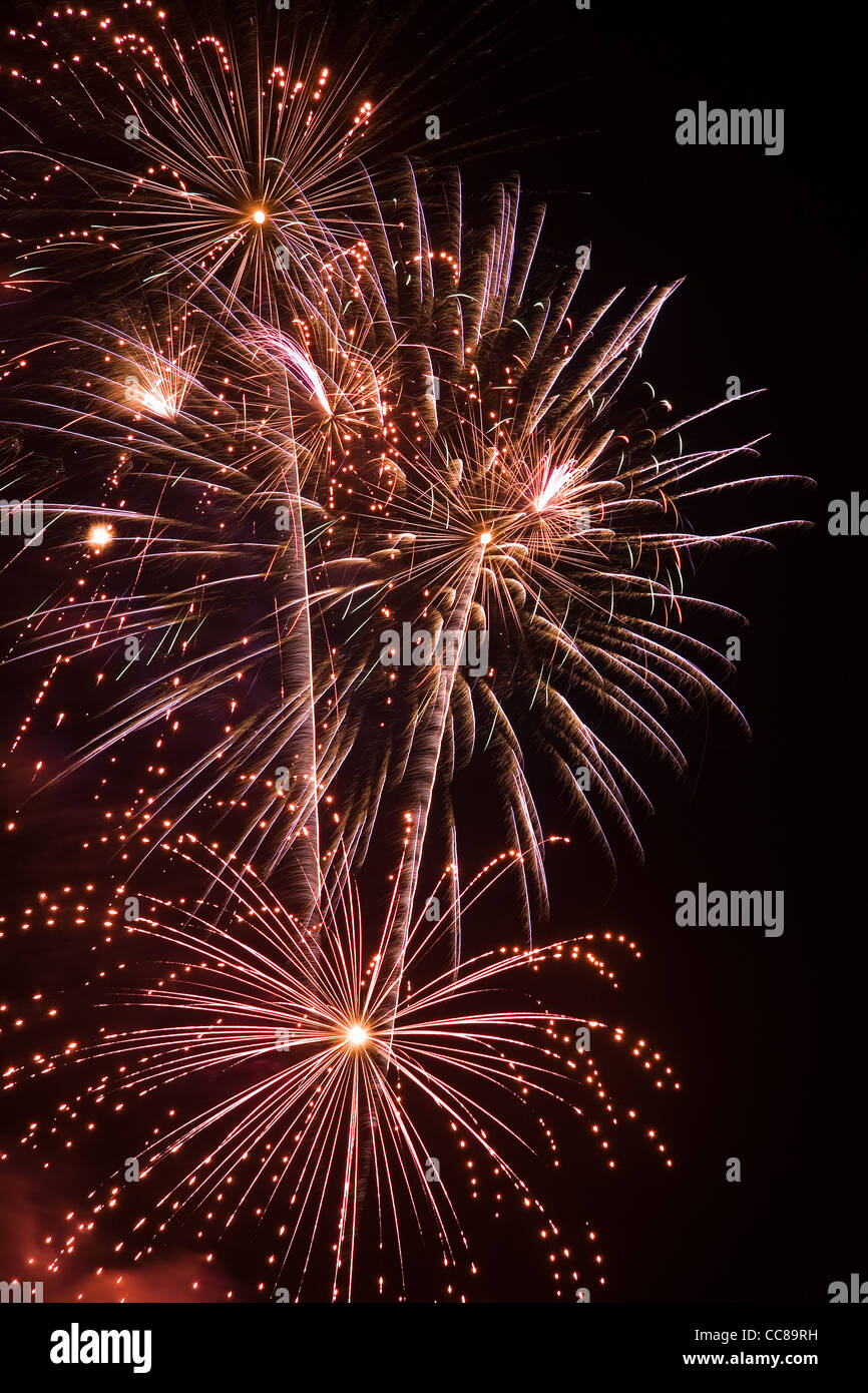 Beautiful colors and sparkling light of red fireworks Stock Photo - Alamy