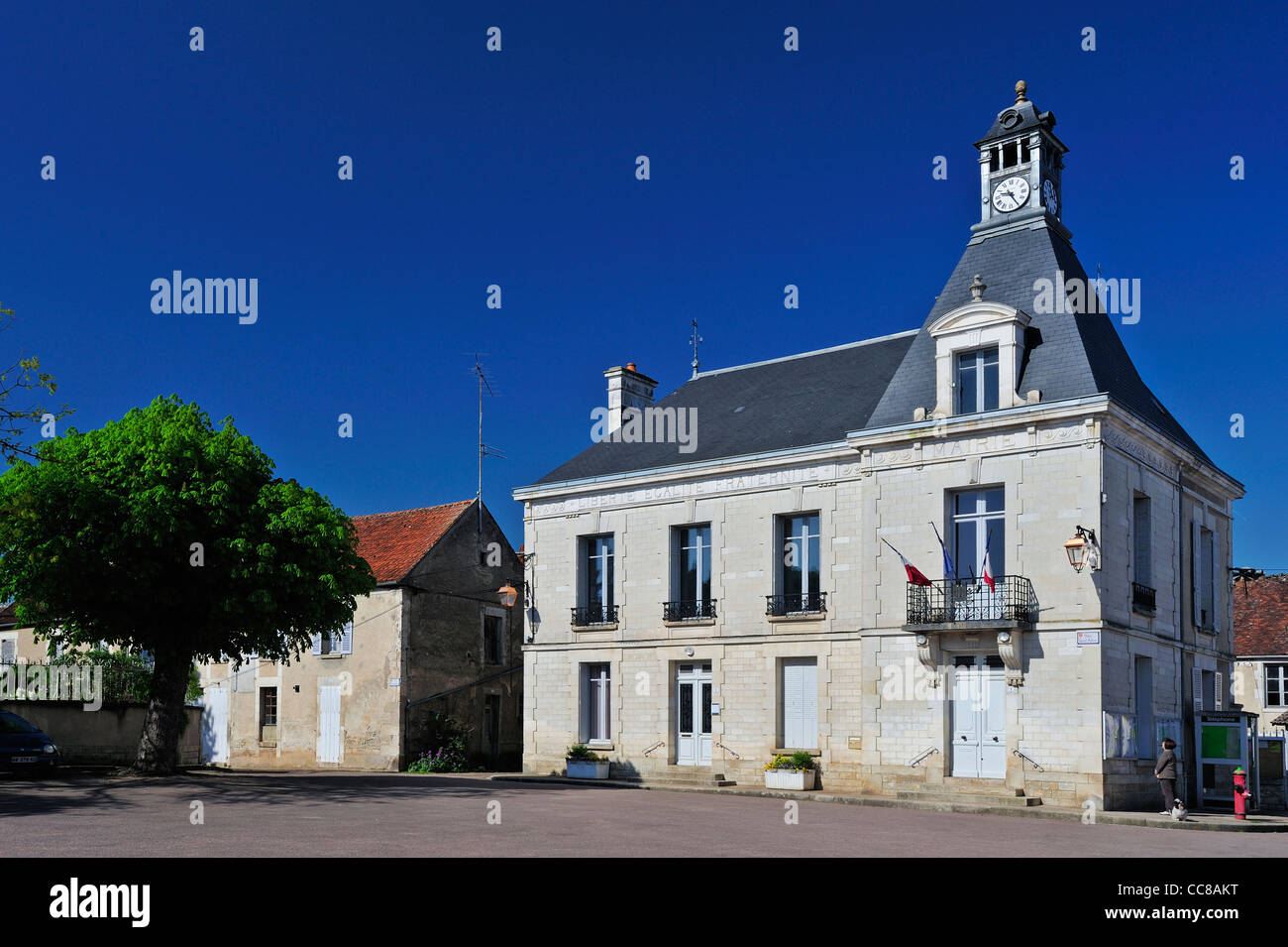 Mailly le chateau france hi-res stock photography and images - Alamy