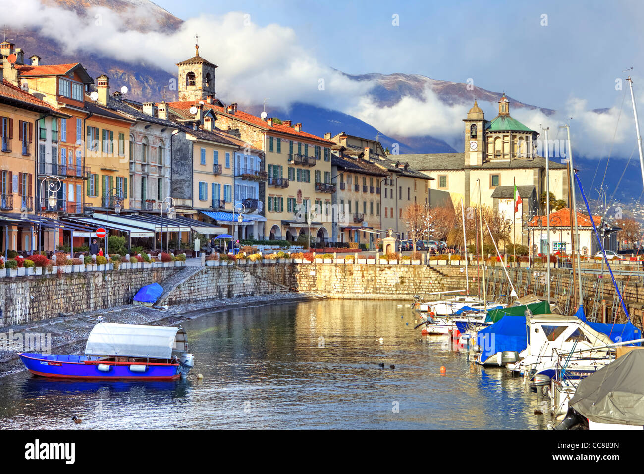 Verbania boats italy hi-res stock photography and images - Alamy