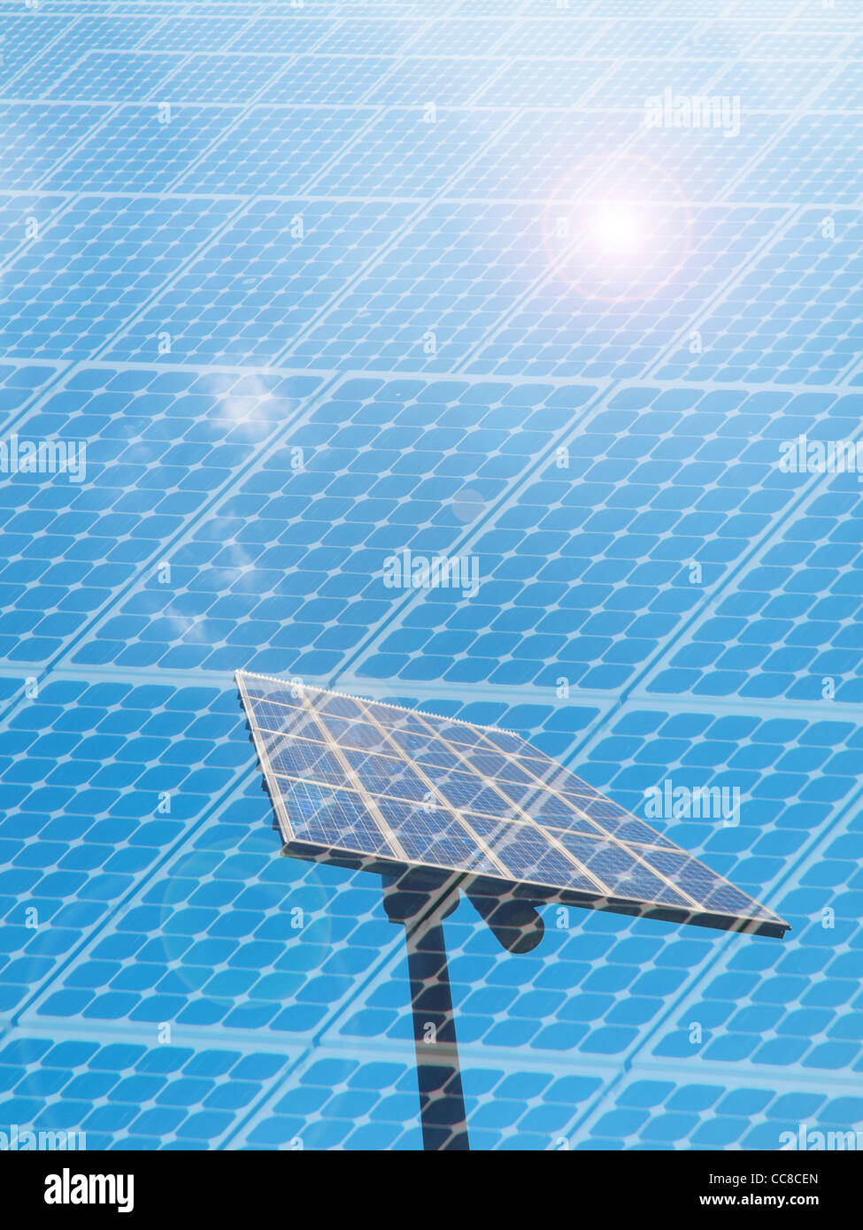 Solarcell array hi-res stock photography and images - Alamy