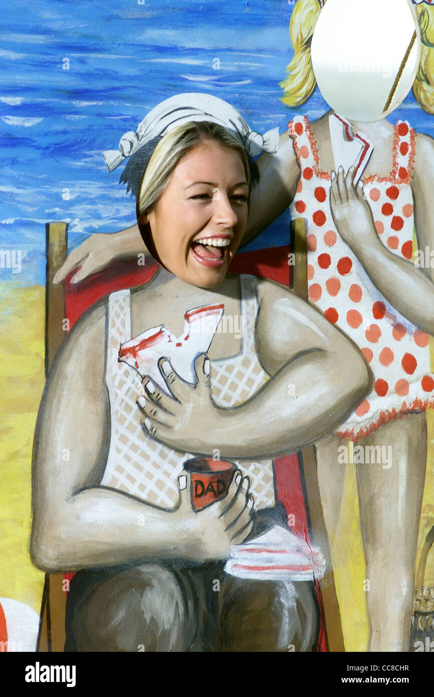 TELEVISION PRESENTER CAT DEELEY FILMING AN ADVERT FOR A WELL KNOWN BANK ...