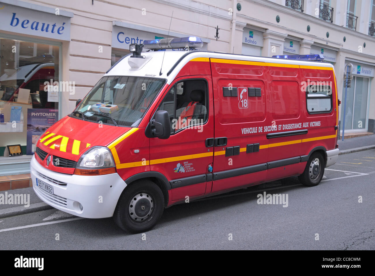 Emergency vehicle europe hi-res stock photography and images - Alamy