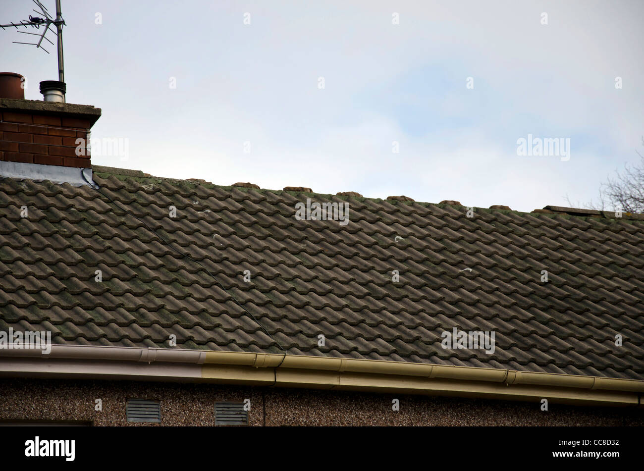 Storm damage to a roof in Central Edinburgh, Scotland Stock Photo - Alamy