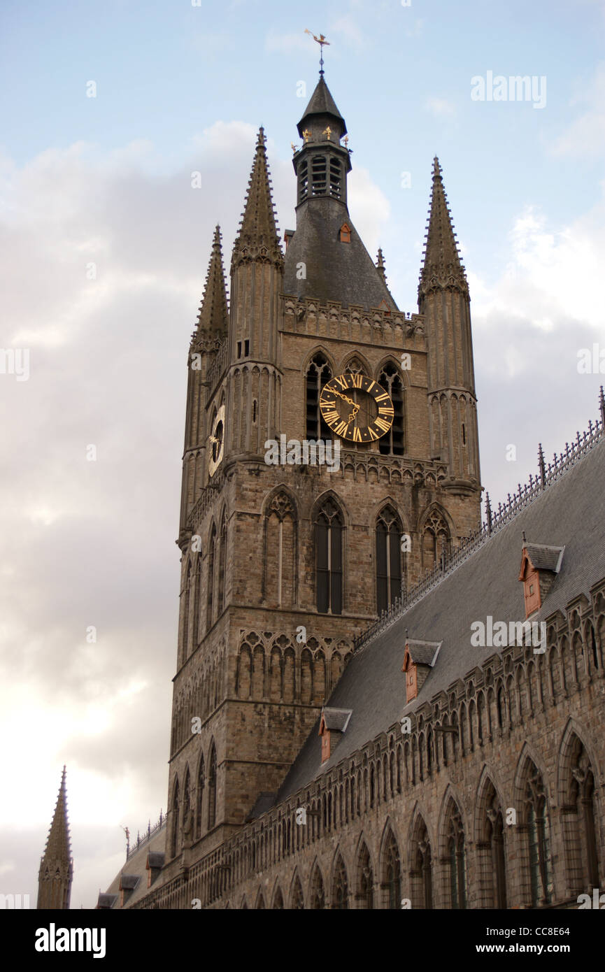 Cloth hall ypres world war 1 hi-res stock photography and images - Alamy