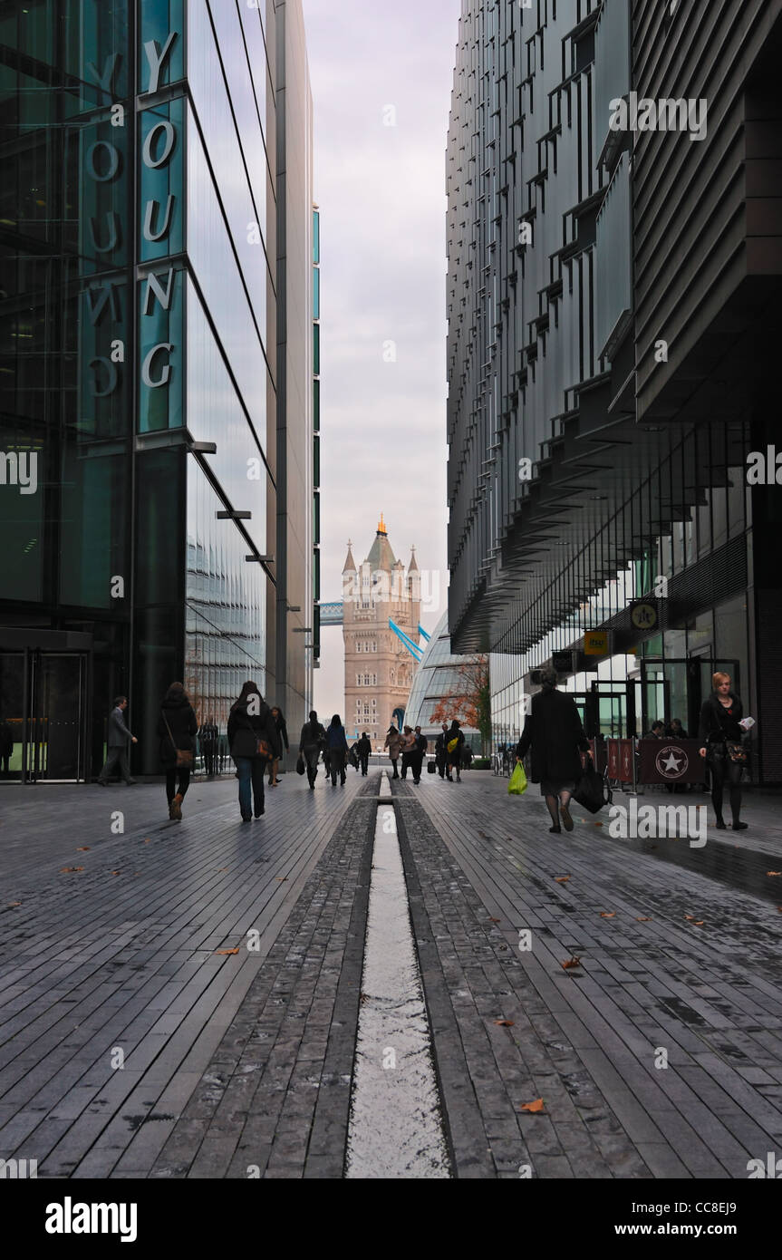 London: 2b More London, United Kingdom Stock Photo - Alamy