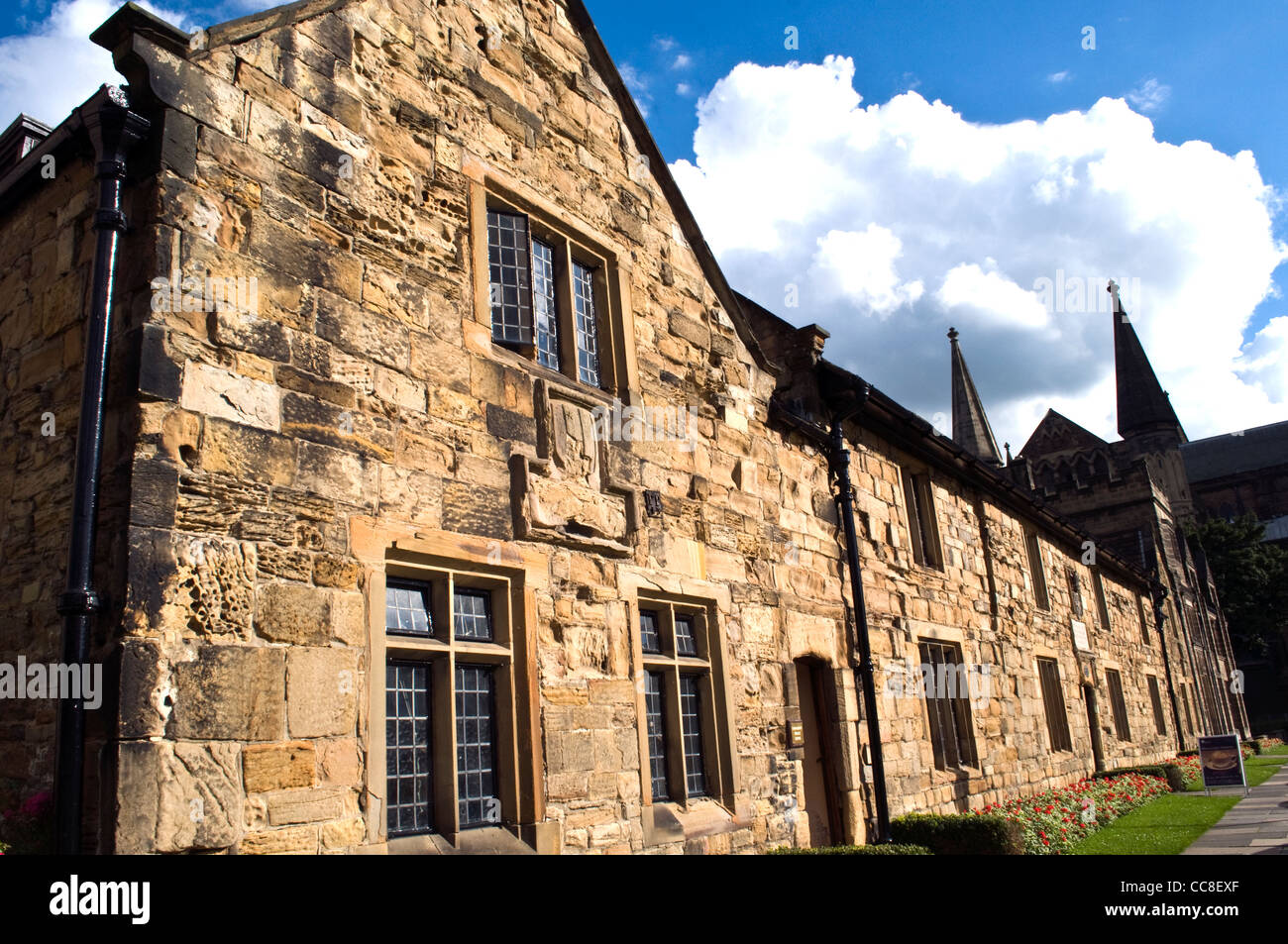 old alms houses Stock Photo - Alamy