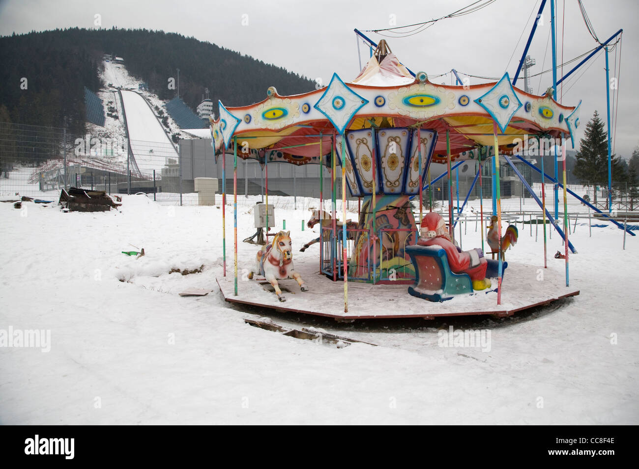 Childrens fun rides hi-res stock photography and images - Alamy