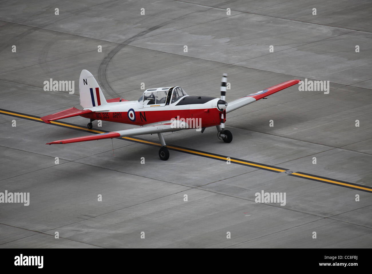 De havilland chipmunk hi-res stock photography and images - Alamy
