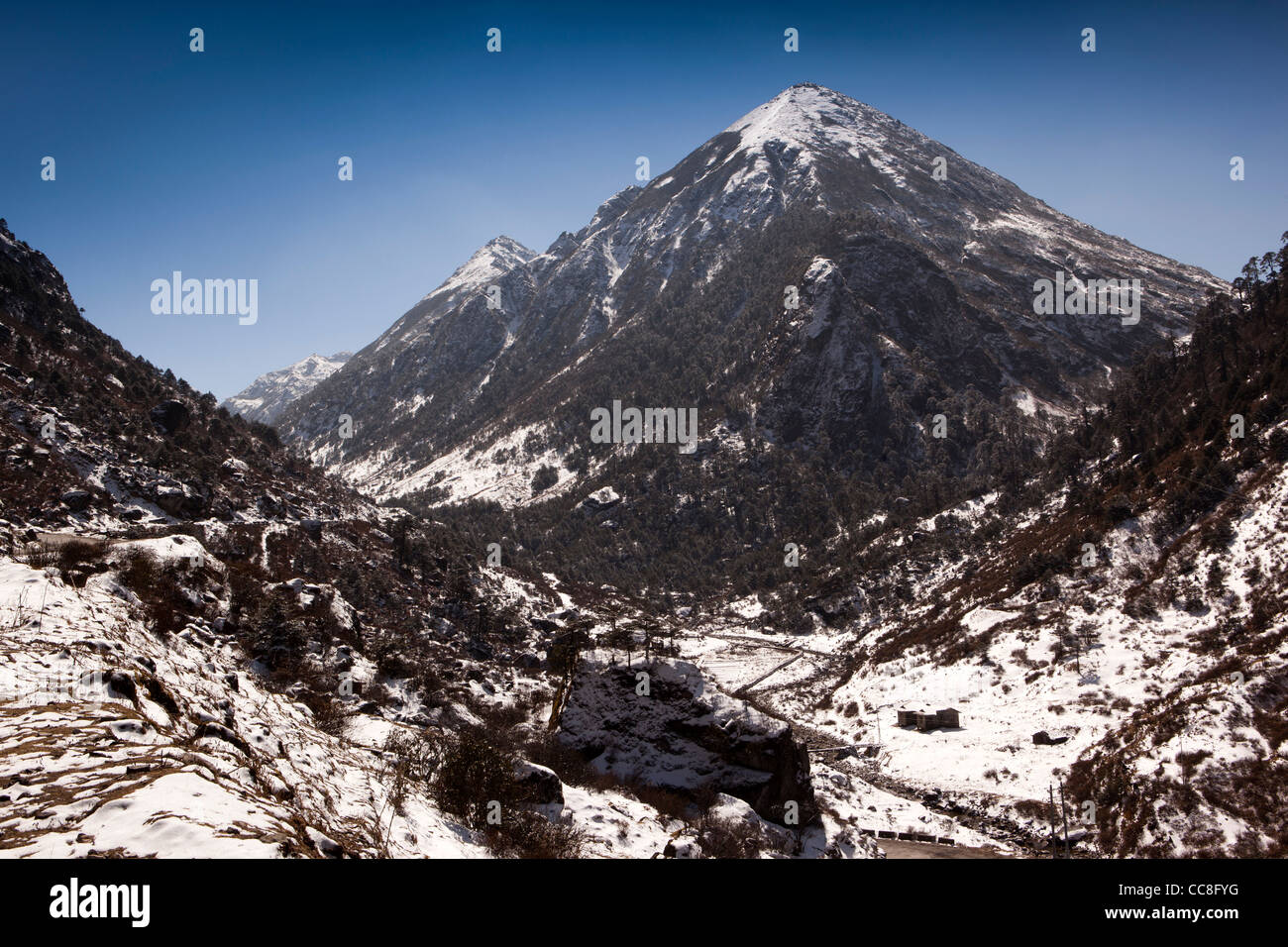 India, Arunachal Pradesh, mountains surrounding road through Sela Pass ...