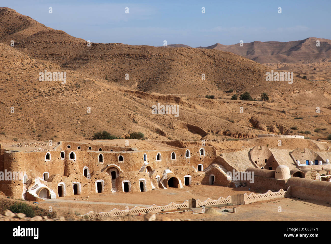 Bedouin hut desert hi-res stock photography and images - Alamy